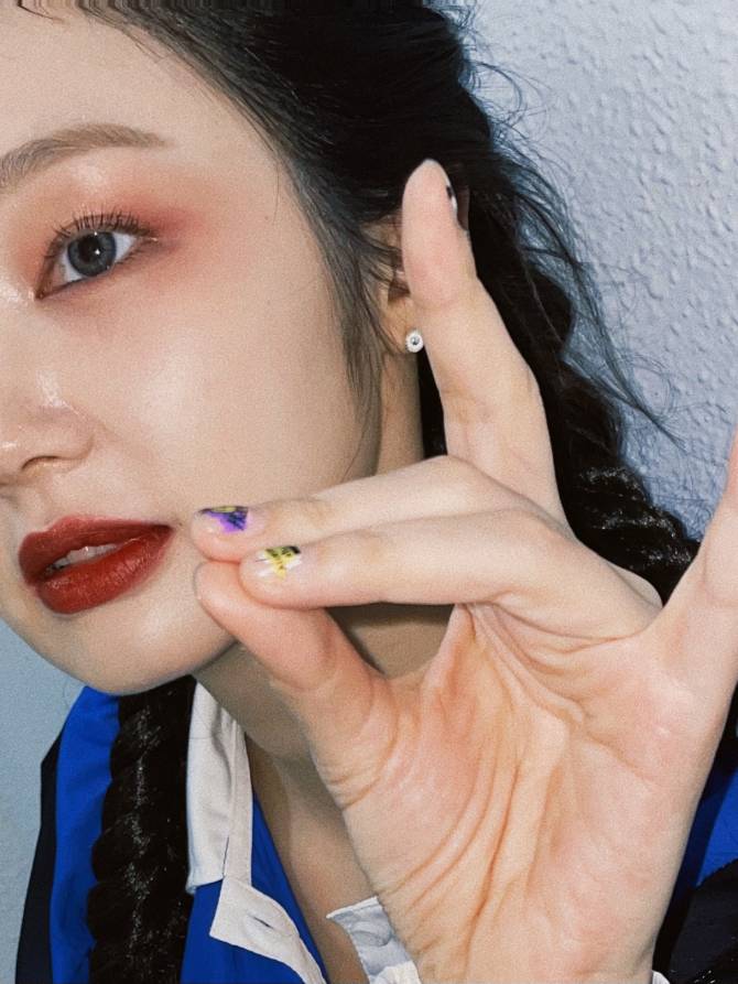 Secret Number Community Post 일요일은 인기가요🩵 오늘은 날씨도 좋구 기분도 굿 今日は皆んながまた見たい