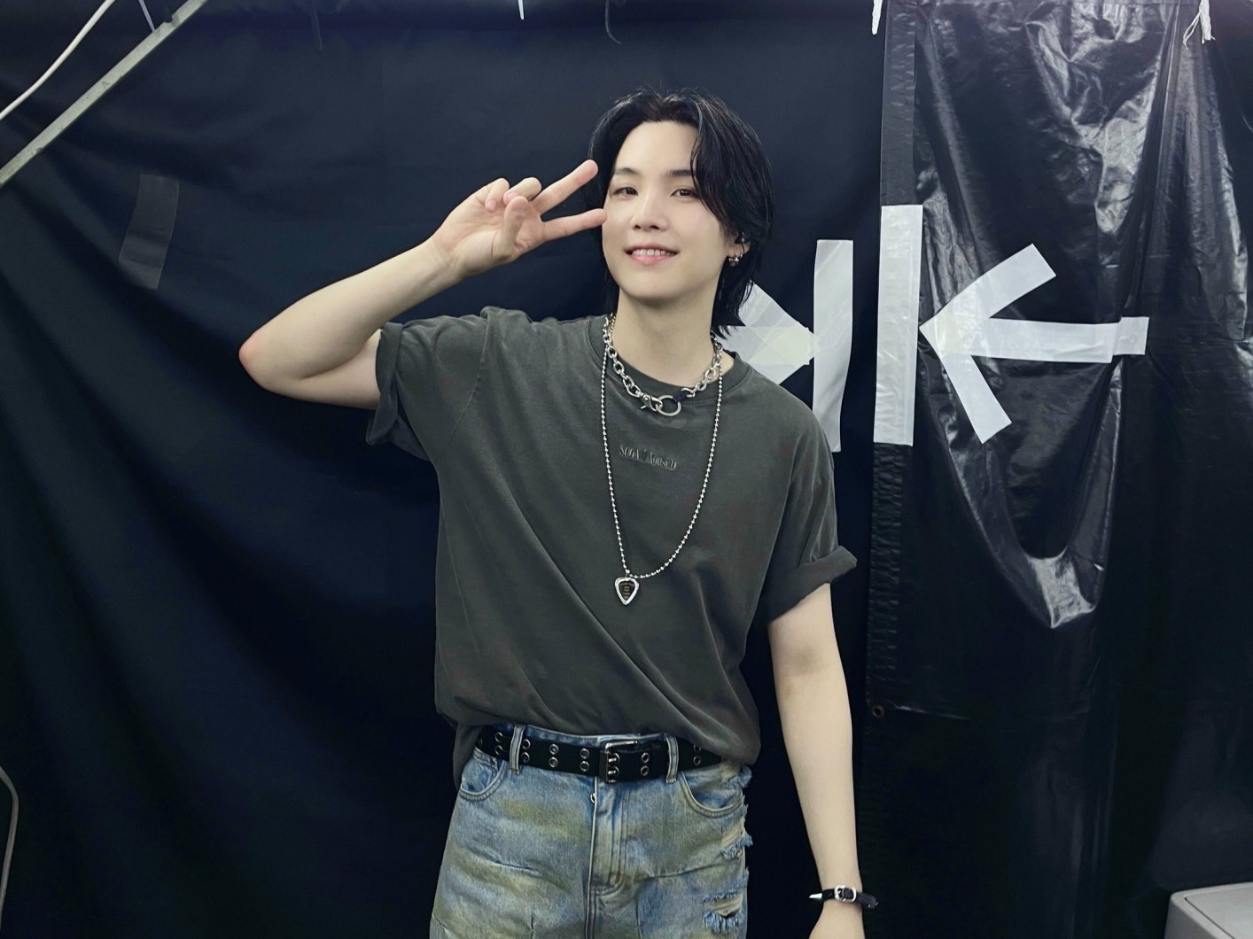 Bts Community Posts 일본에 와줘서 정말 고마워 회장에서는 만날 수 없었지만 라이브 뷰잉이나 스트리밍으로