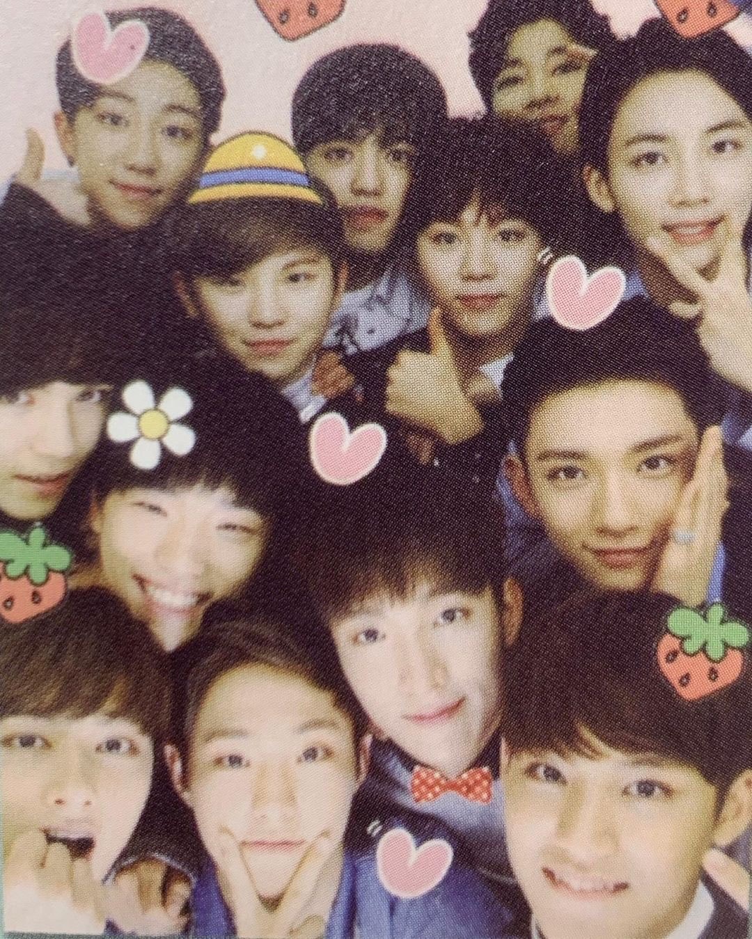 Seventeen Community Post 울 셉틴 캐럿 언제까지 함께 있자함께 웃자행복하자 우린 서로가 있으니까