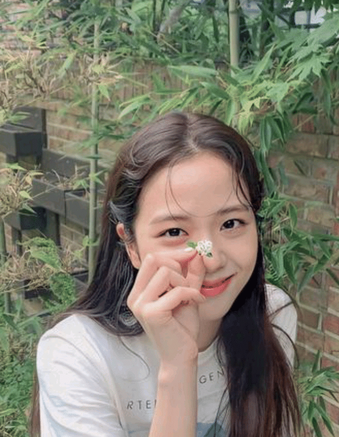 BLACKPINK Community Post - jichu angel stay happy and healthy forever 😊😊