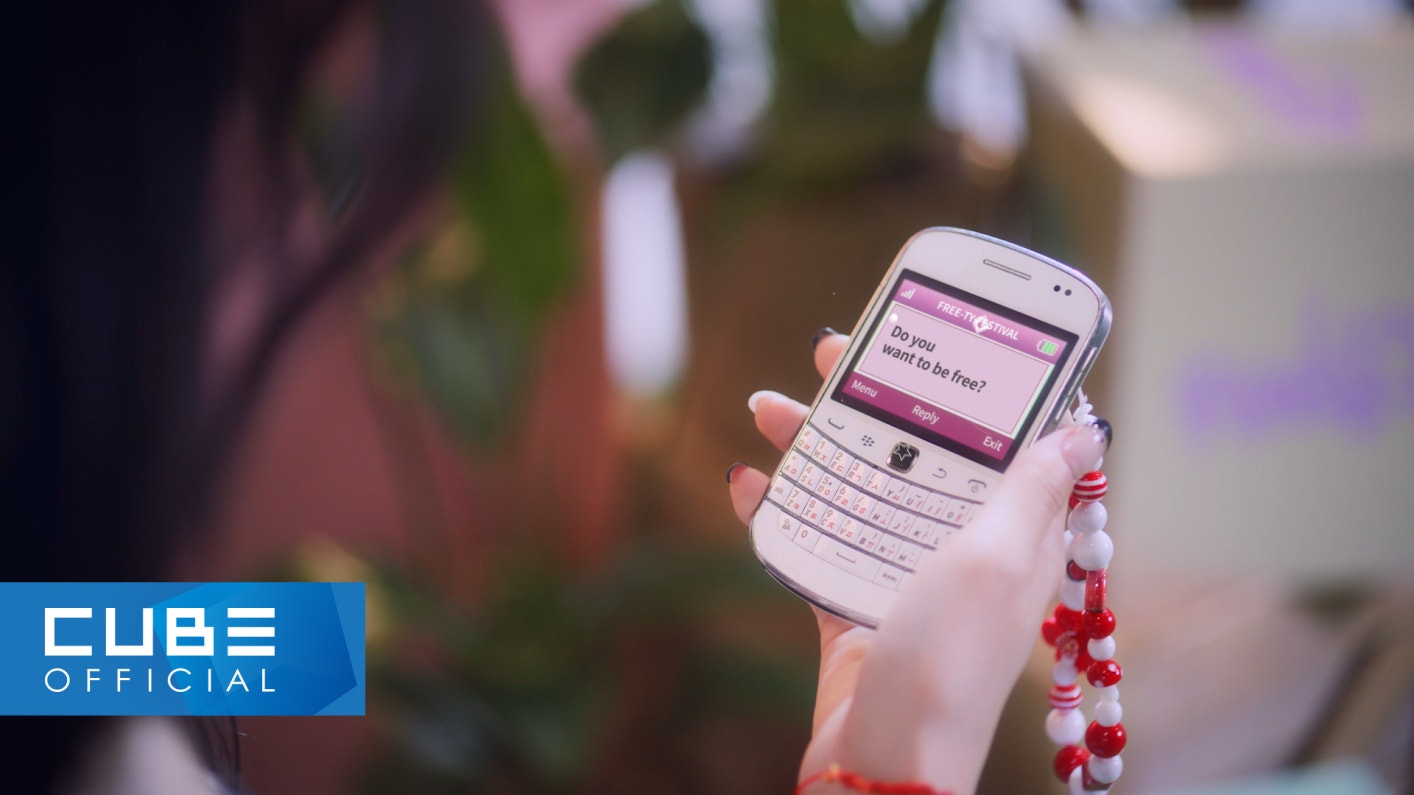 Weverse i-dle (아이들) Media - 2023 (G)I-DLE WORLD TOUR [I am FREE-TY] SPOT