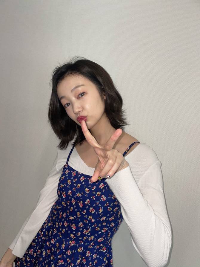 Secret Number Community Posts 비가 많이 오넹🥲🥲 오늘도 늦은시간까지 고마워요 韓国は雨だよ☔️ 明日は