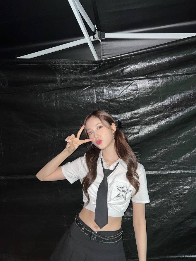 Stayc Community Post 스윗~~ 좋은 아침 월요정 등등장🧚🏻♀️🧚🏻♀️ 저번주는 진짜 평소보다 빨리 지나간