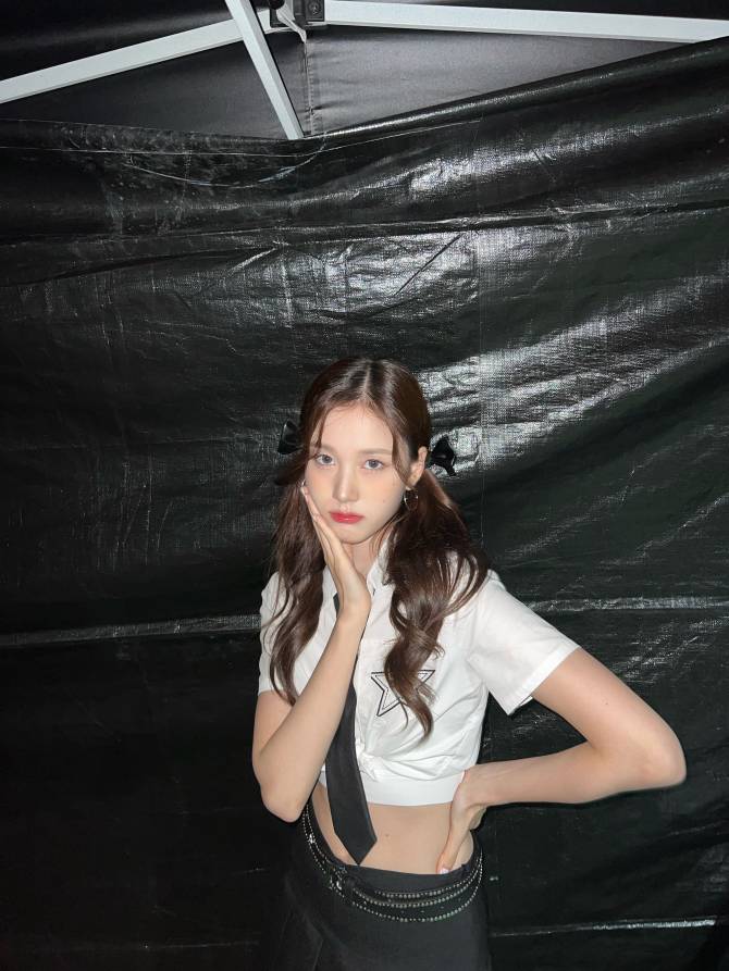 Stayc Community Post 스윗~~ 좋은 아침 월요정 등등장🧚🏻♀️🧚🏻♀️ 저번주는 진짜 평소보다 빨리 지나간
