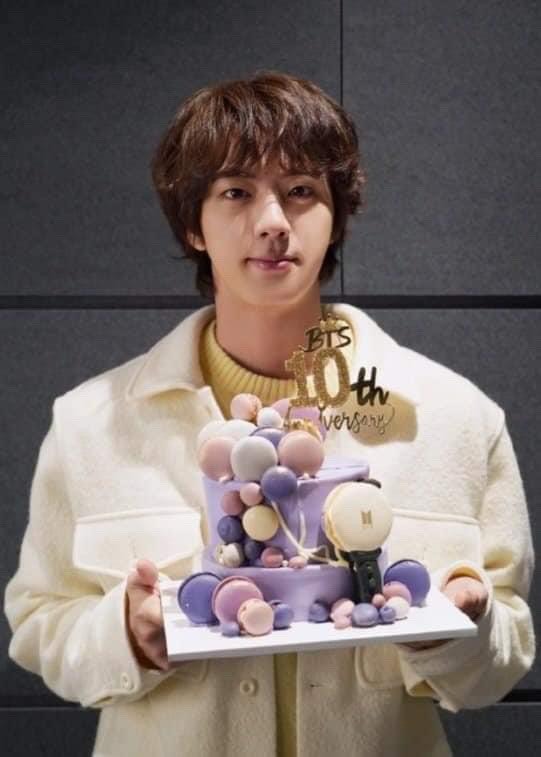 Bts Community Post 우리는 지금 10년 동안 함께 행복했습니다 그리고 영원히 함께 할거야 함께 행복합시다