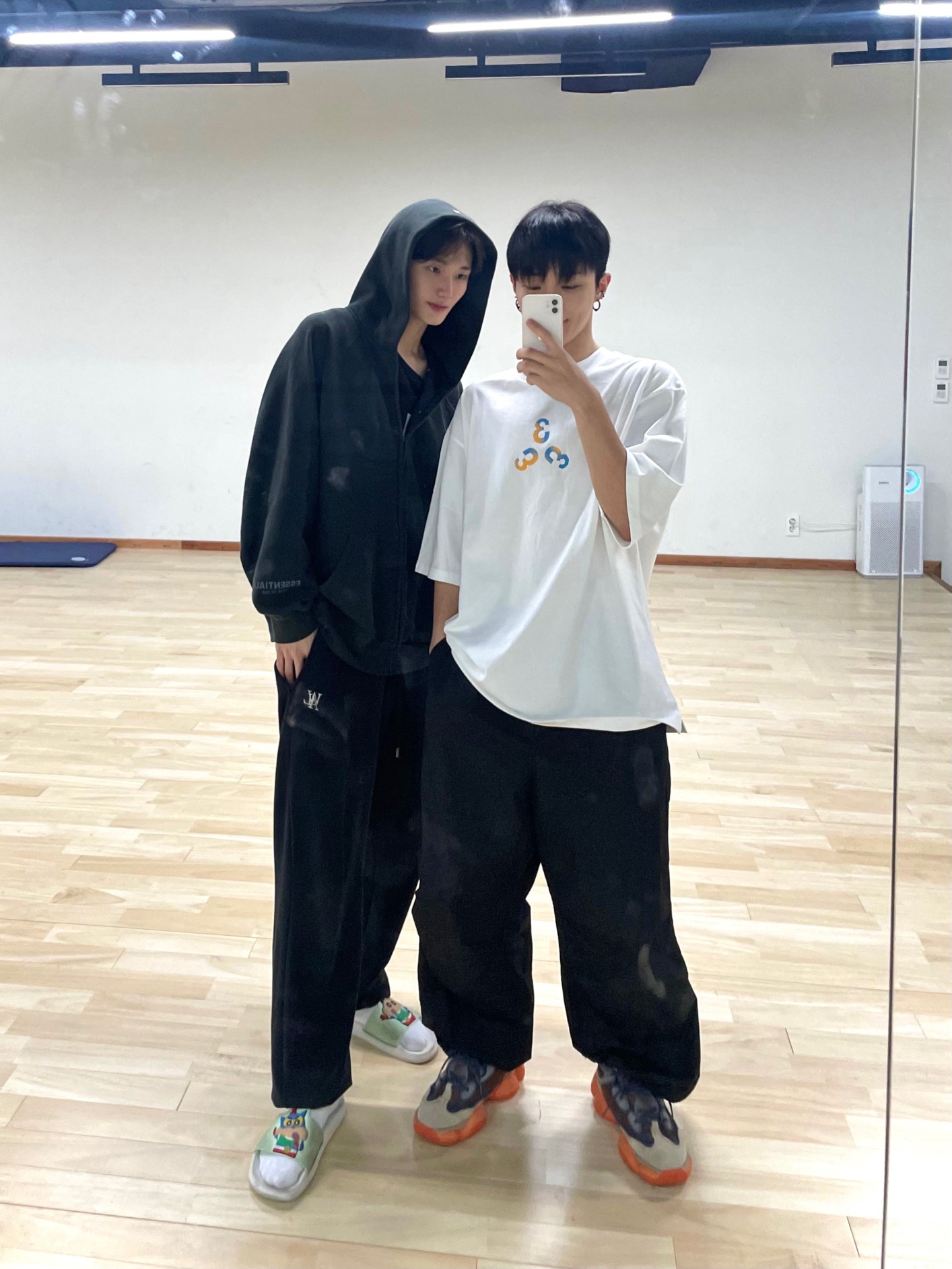 ATBO 커뮤니티 포스트 - 💥제1회 금손 BOAT 찾기 💥 자격 조건) BOAT 기간) 6월 18일 4PM까지 참여 방식 ...