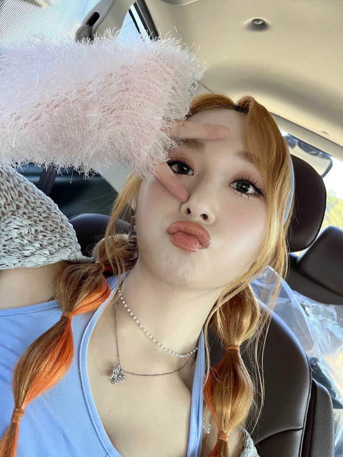 Rocket Punch Community Post 오늘도 본방사수〜〜〜〜👑🧩 켓치들 망원경 끼릭끼릭