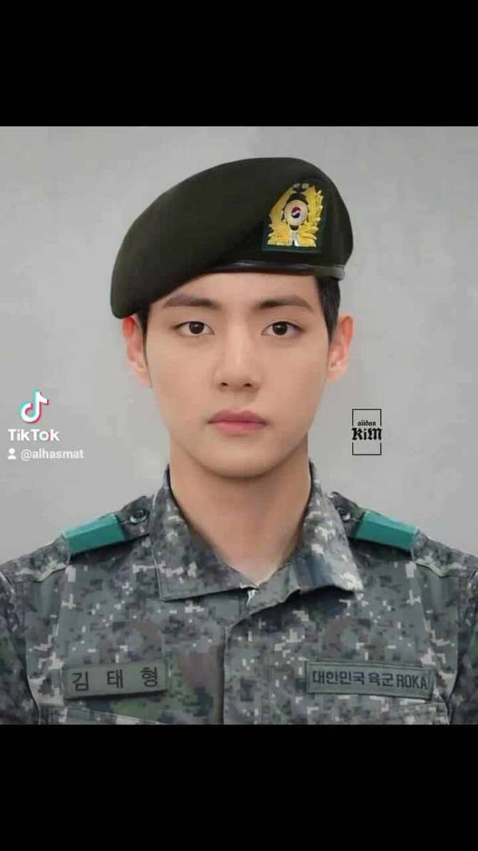 Bts Community Posts Taehyung Is So Handsomeрџ њ