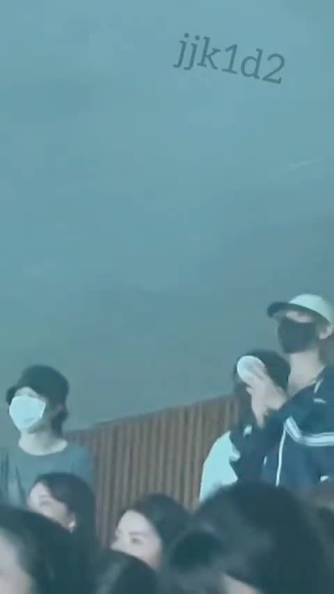 BTS Community Post - My shy litte 🐅🤏🏻