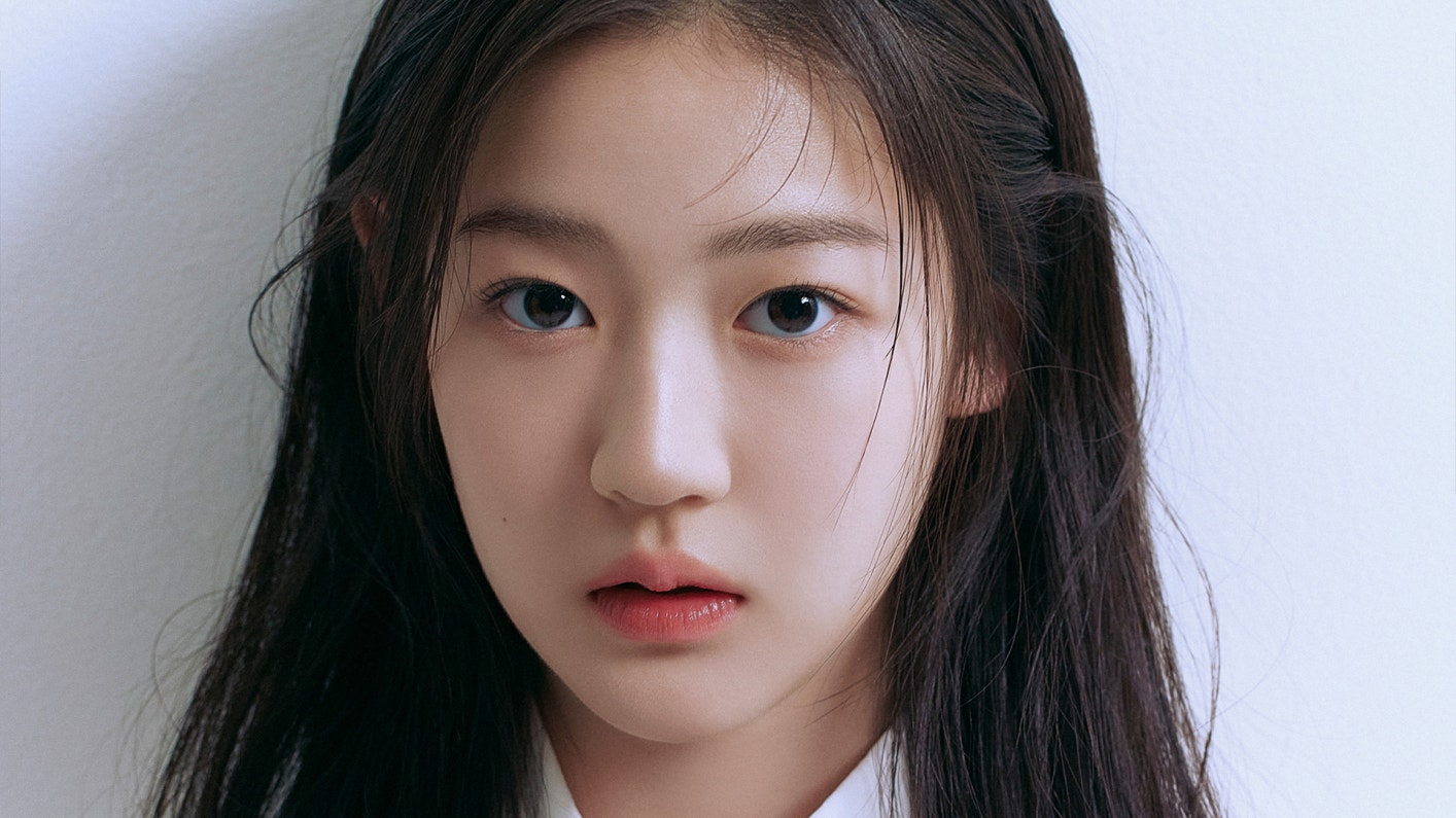 Weverse ILLIT Image - 예원 YEWON