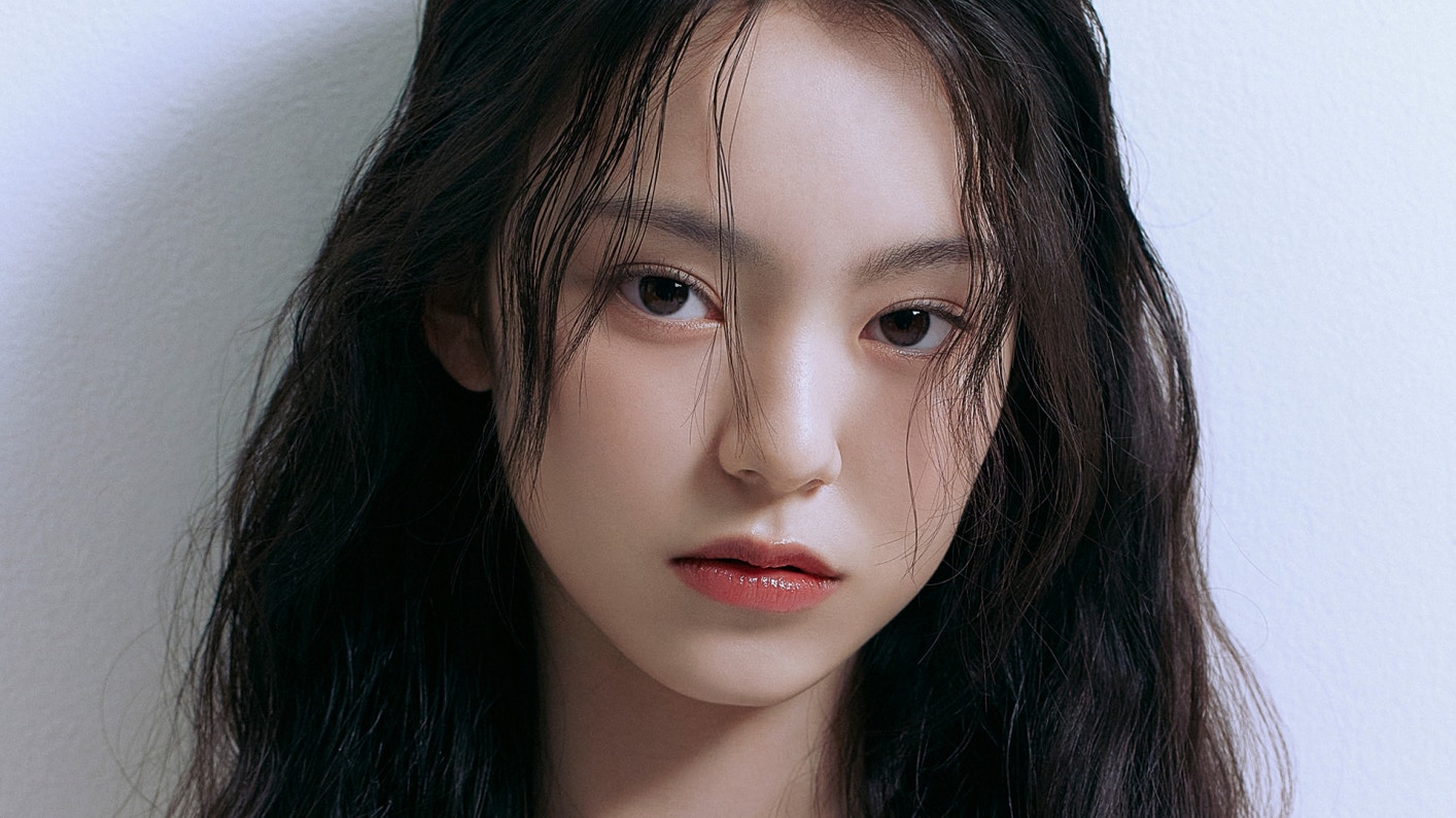 Weverse ILLIT Image - 유이사 YUISA