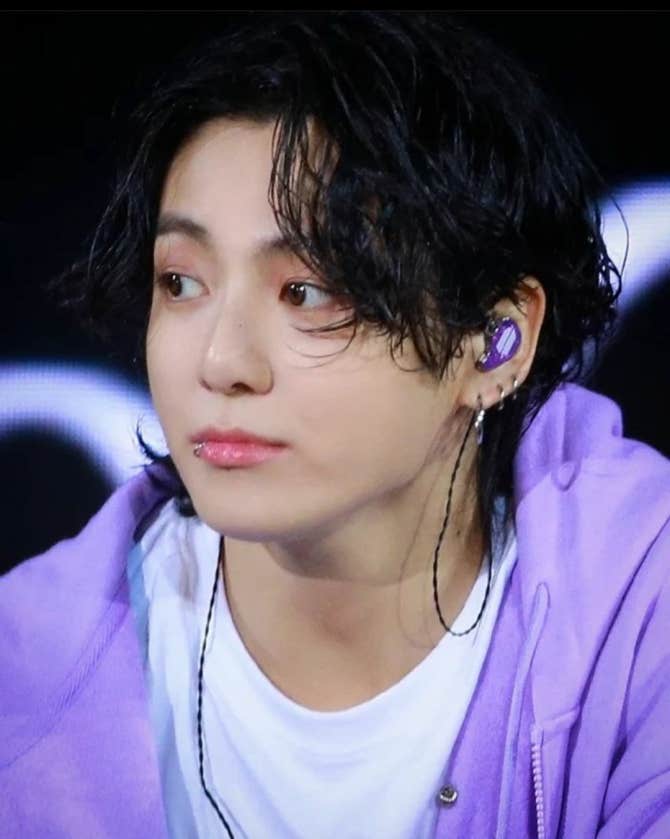 BTS Community Post - hi kook .... how are you????? I'm missing you so much.. I really wanna see ...