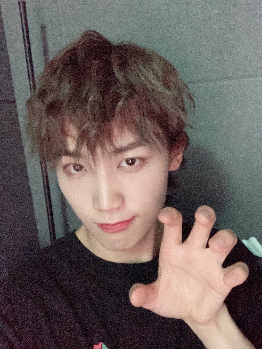 Atbo Community Post 어흥🐯😉 Baehyunjun