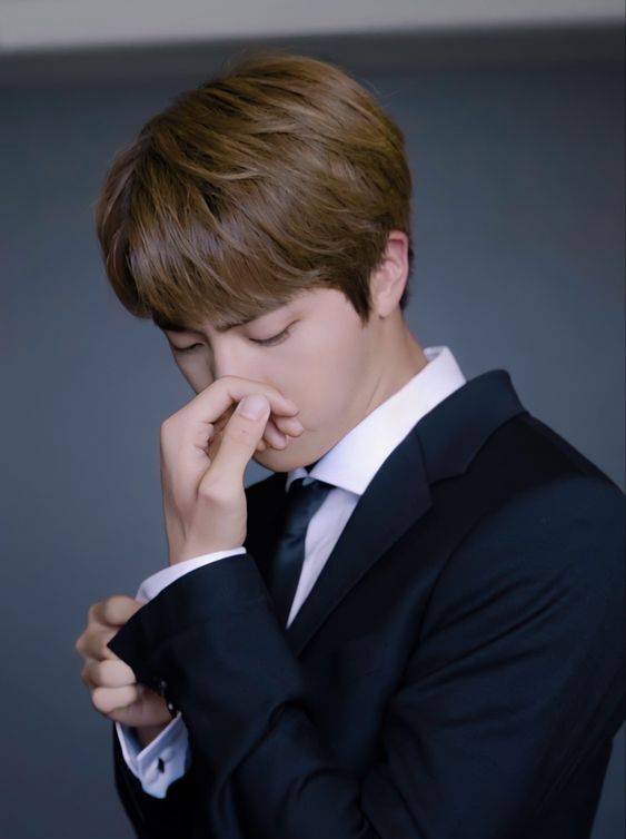 Bts Community Posts Черно белое или цветное 보고싶어요 Dear Jin From Army