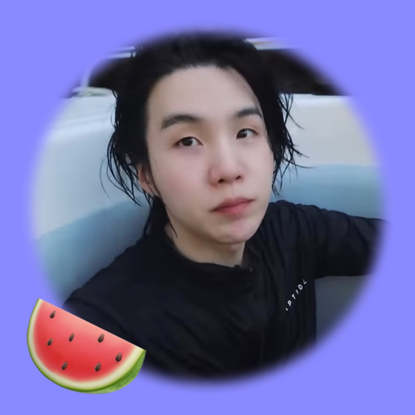 Bts Community Posts 今日も推しが尊い朝だ🤦‍♀️🍊🍉🐱💟 スイカと推しとスノーケリングは🏊 最高しかないのでまた見よ