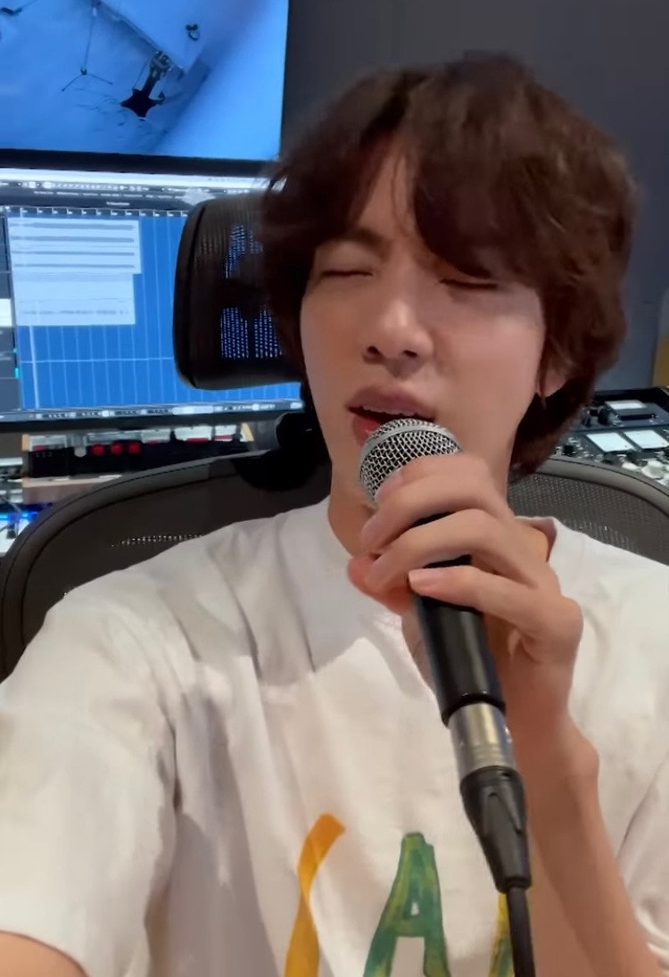 Bts Community Posts 🩷･･ ･･🐹𝕁𝕀ℕ 𝕋𝕀𝕄𝔼🐹 ･･ ･･🩷 ジンくん 昨日はありがとう！！！ この幸せな余韻で