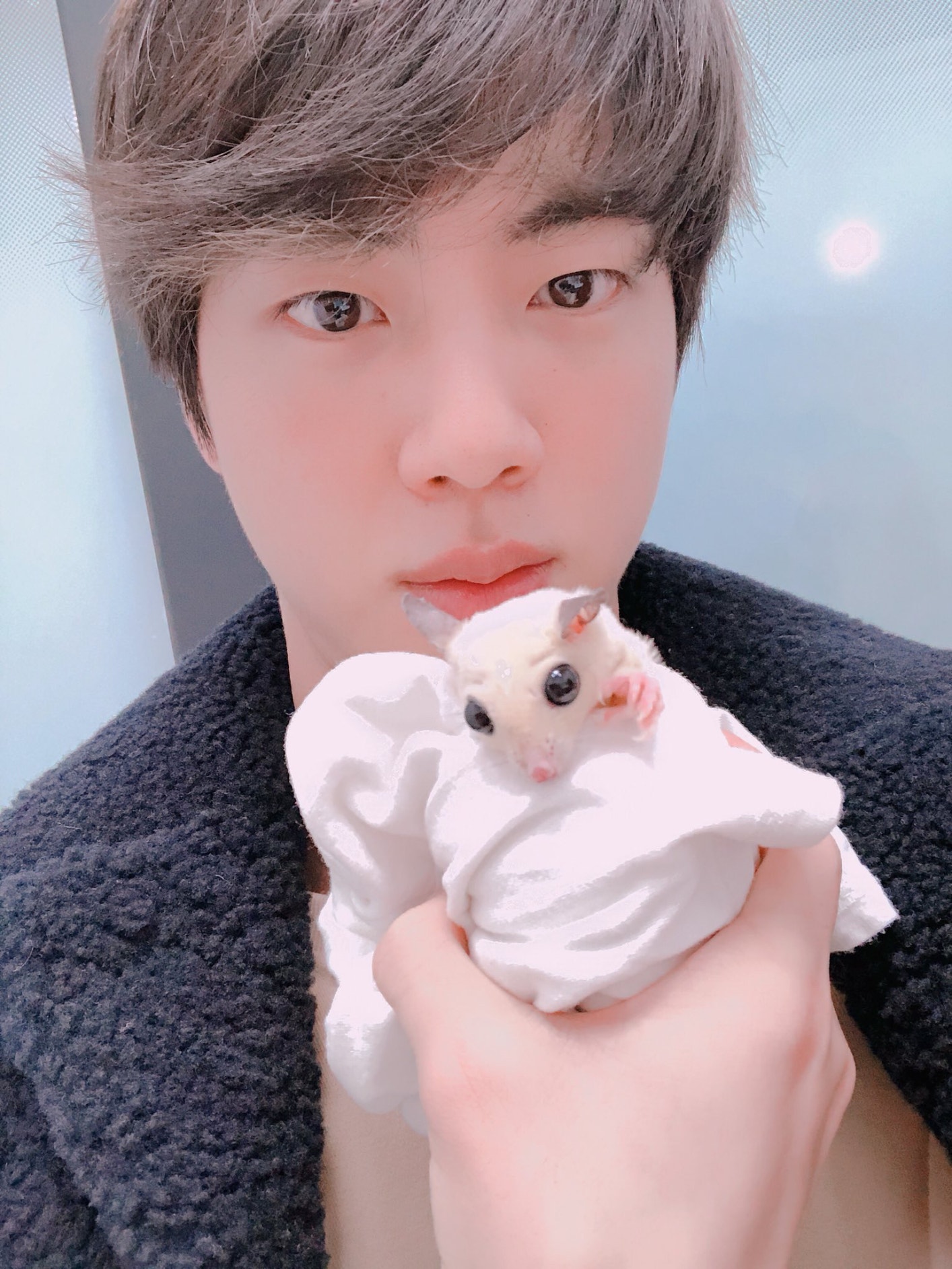 Bts Community Posts Dear Jin From Army 이밤公開1500日おめでとう D 335 이밤 1500