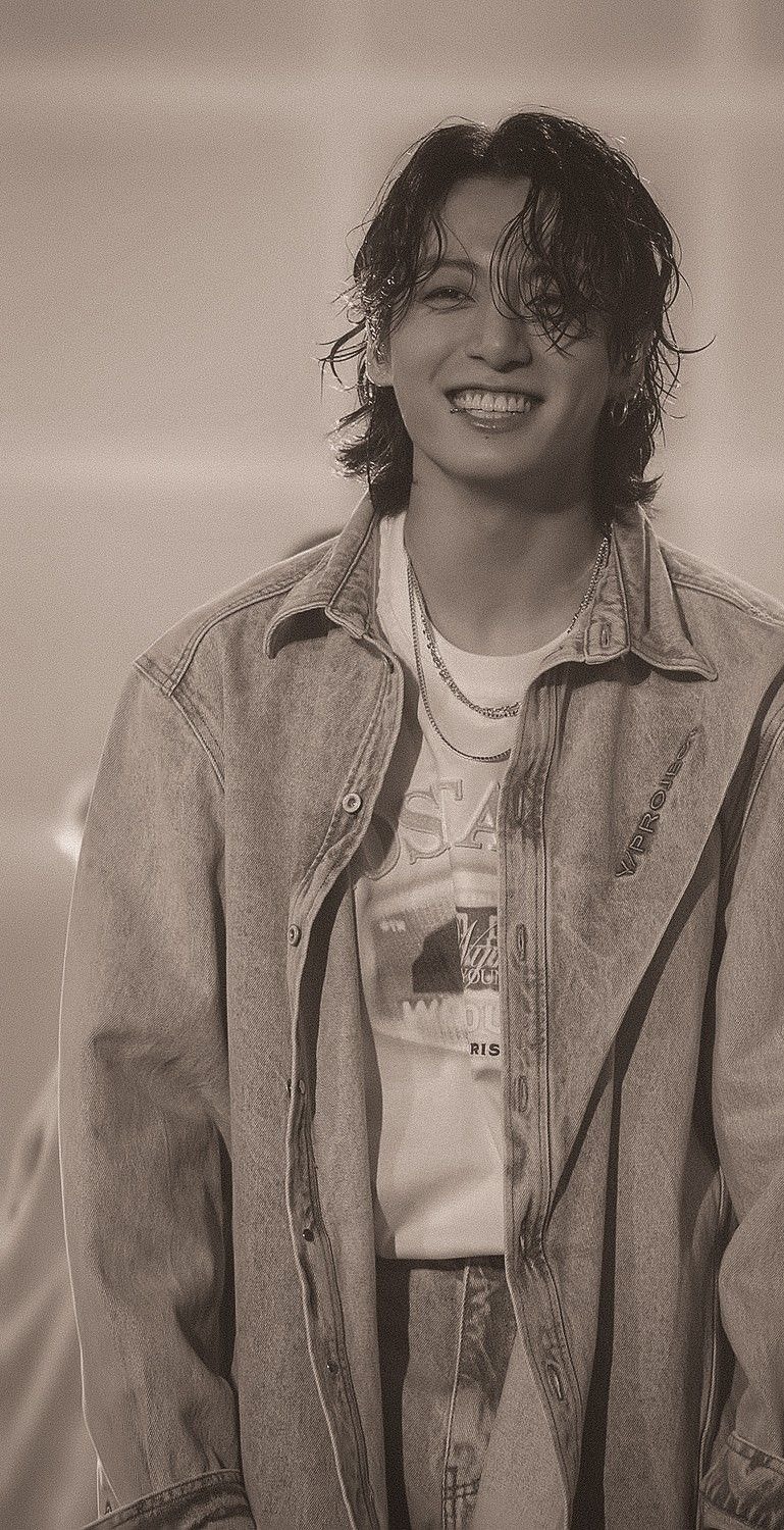 BTS Community Post - Vote "SEVEN" GUY'S YOU REALLY NEED TO VOTE ON MCOUNTDOWN🙏🙏 LINK:t.co/RDCkstsTue