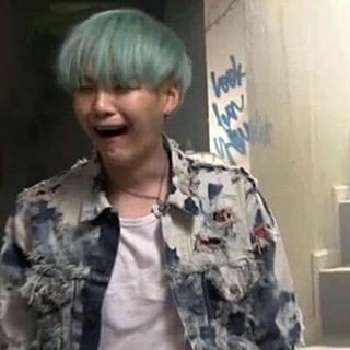 BTS Community Posts - okay, i randomly missed Yoongi update, laugh and live but seriously where ...