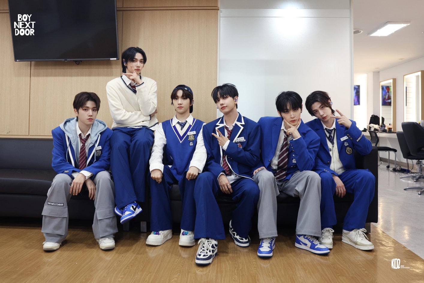 WeverseBOYNEXTDOOR图片 - BOYNEXTDOOR 음악방송 스페셜 스테이지 비하인드 📸