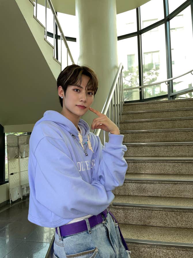 Lun8 Community Post 저는 들어가지 않고 올라갑니다ㅎㅎ 얀나잇 Ian