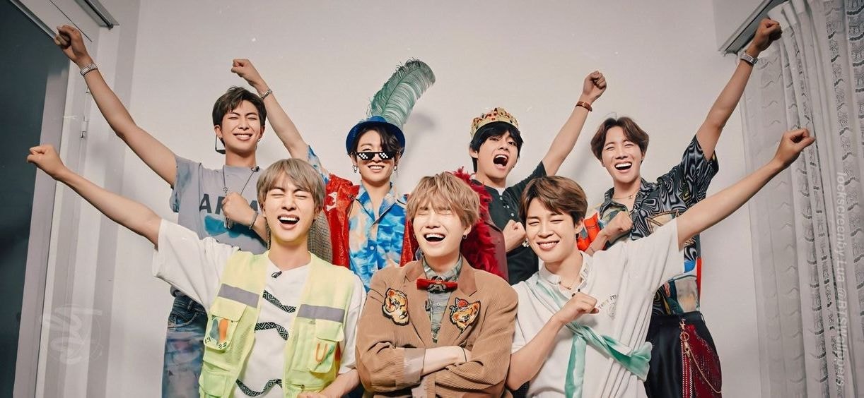 BTS Community Posts - Guys, I am back on weverse!