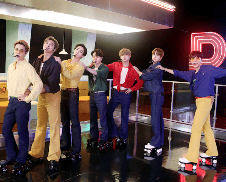 BTS Community Posts - rollerblading together