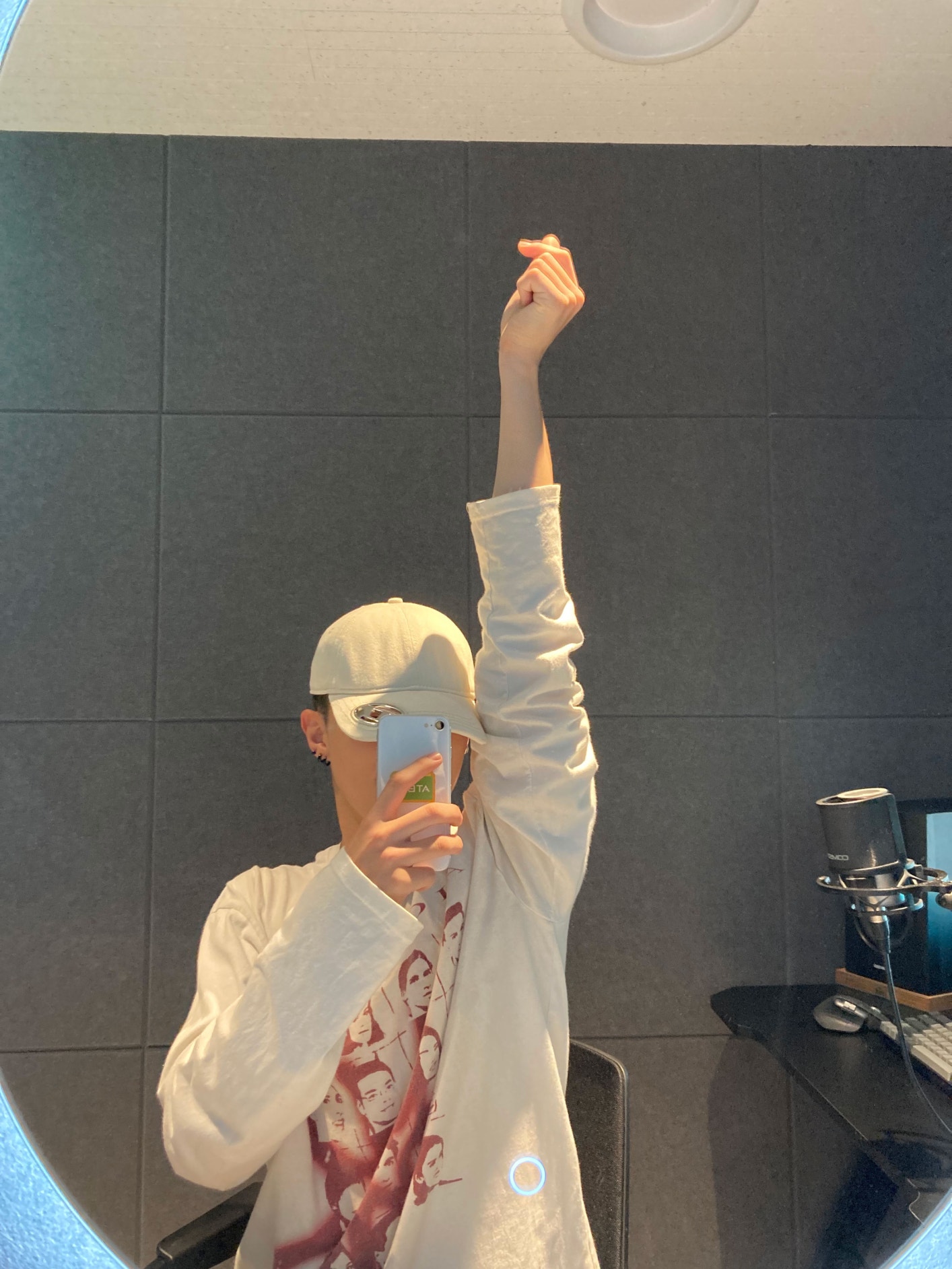 Atbo Community Posts 저보다 높게 하트 하는 보트 찾아요🔭🔭 Ohjunseok