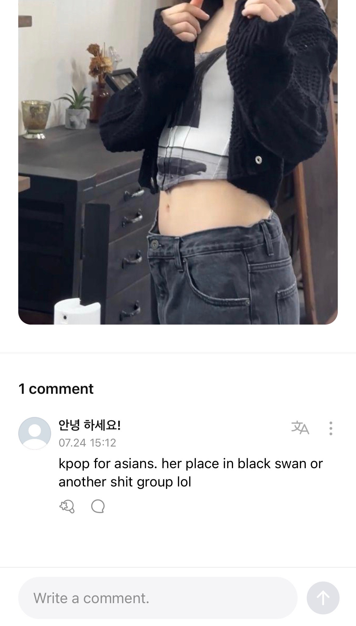 Illit Community Posts Shes Mixed You Shouldnt Say Such Things About