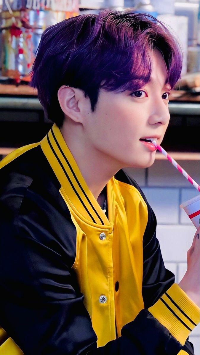 BTS Community Posts - Good Night🌃💌Have a Sweet Dream😴🌠🌌 All ARMY👀😁🎶🤍