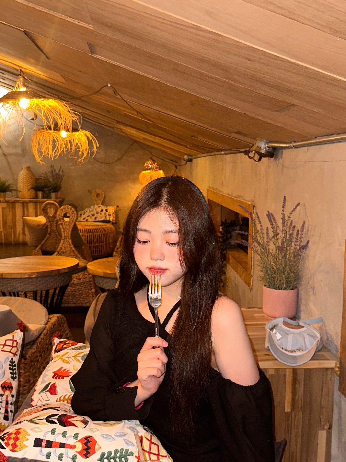 Classy 커뮤니티 포스트 클리키이 저랑 놀아줘서 너무 고마워요ㅎㅎ ️ ️ 오늘도 좋은 꿈 꾸고~ 내일도 화이티잉