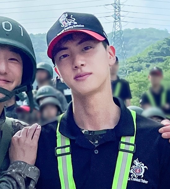 Bts Community Posts Dear Jin From Army 진군🐹잘지내시죠저는 두통이 있어서 약을 먹고 조금