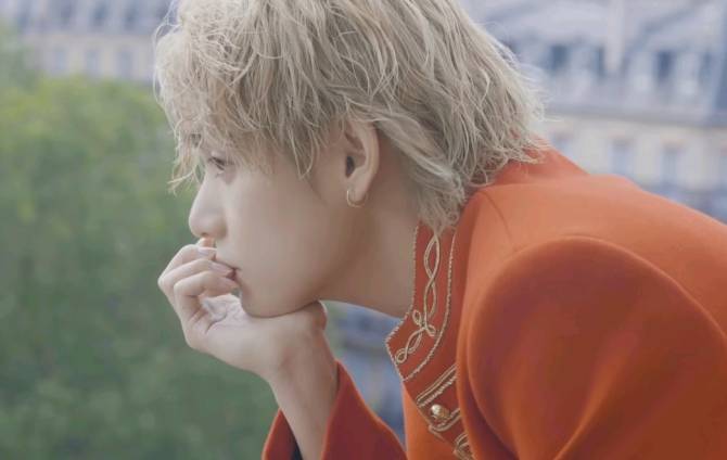 Bts Community Posts 가장 아름다운 것은 날카로운 눈이었습니다 💜