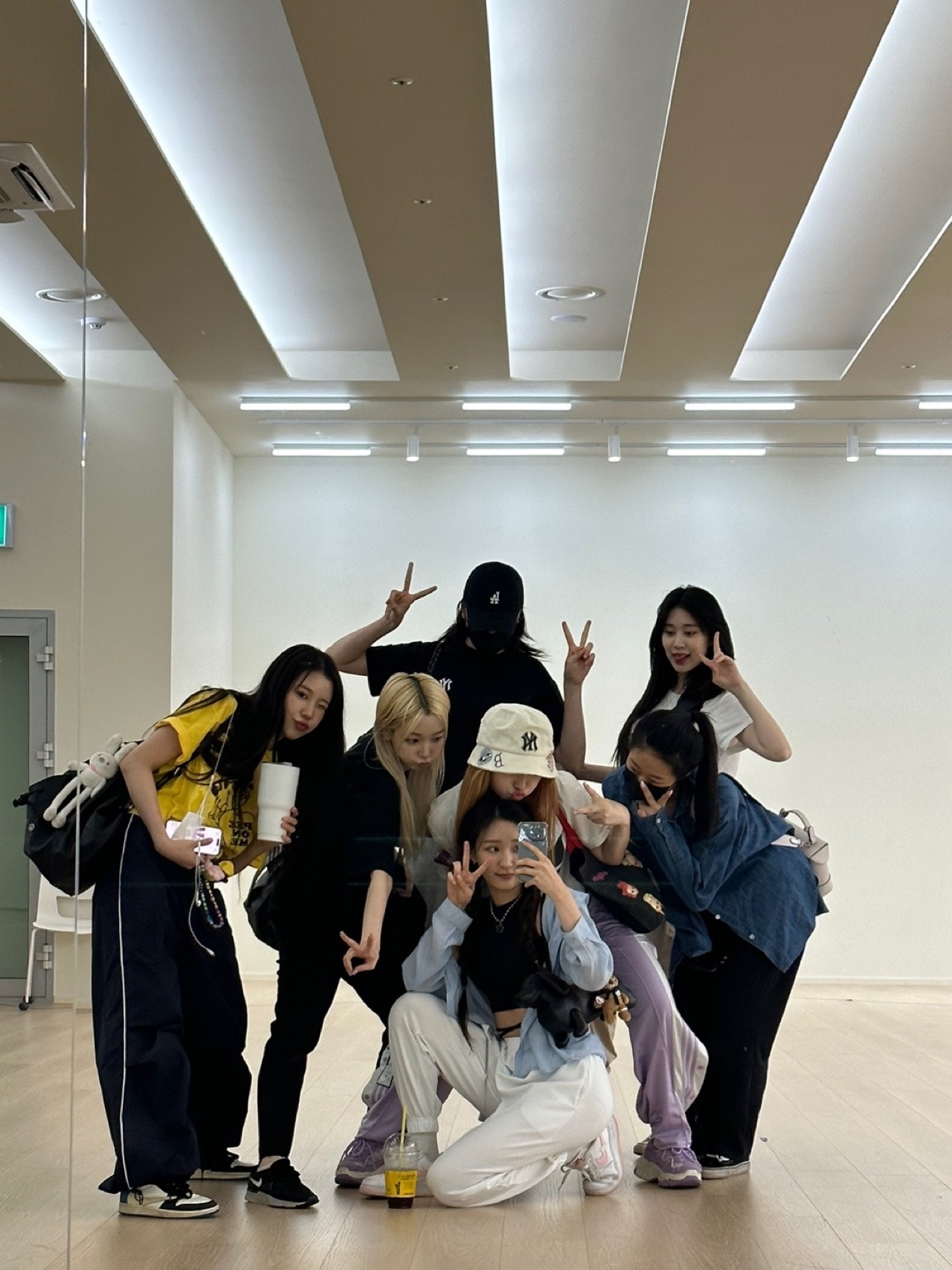 Rocket Punch Community Post - Yeah we glow up