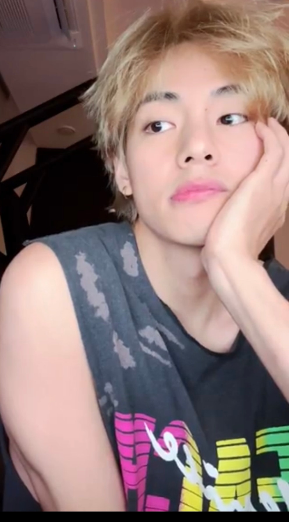 Bts Community Posts 이러면 나 설렌다말이지…흐음😤🫠