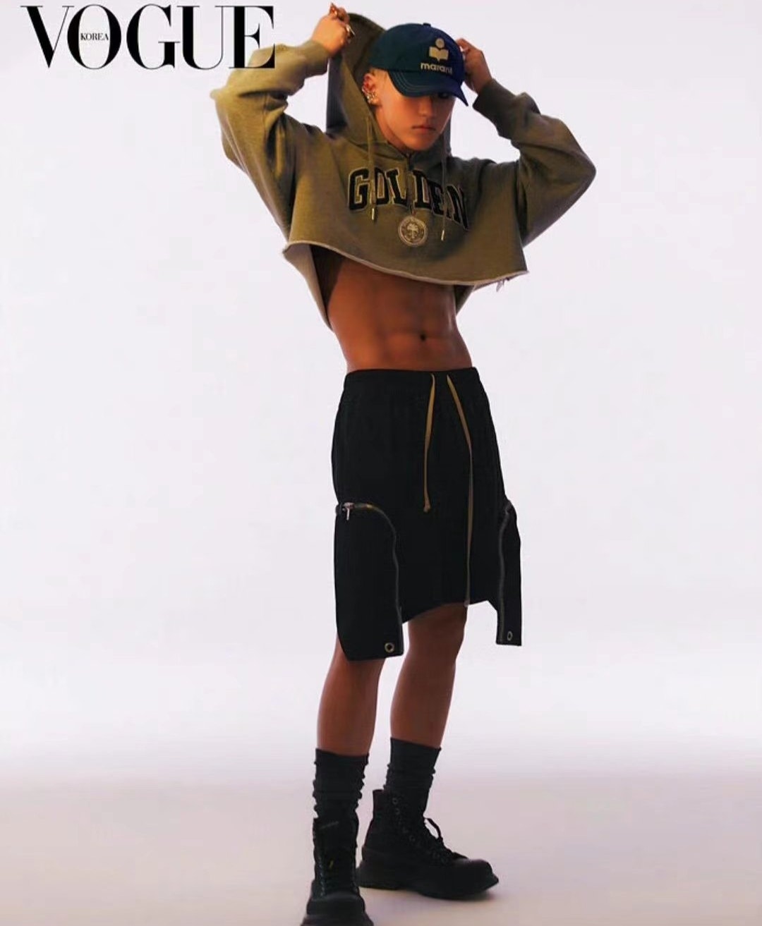SEVENTEEN Community Posts - 穿那么少？勾引我啊kkkk你做到了 到我床上来