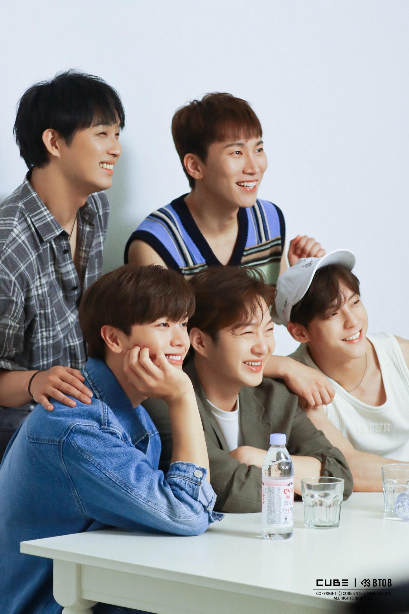 Weverse BTOB Image - 비투비 [에스콰이어 - 에비앙] 화보 촬영 비하인드