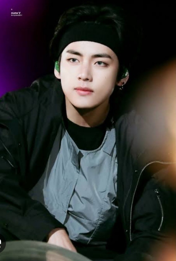 BTS Community Post - most handsome man 😍😍😍