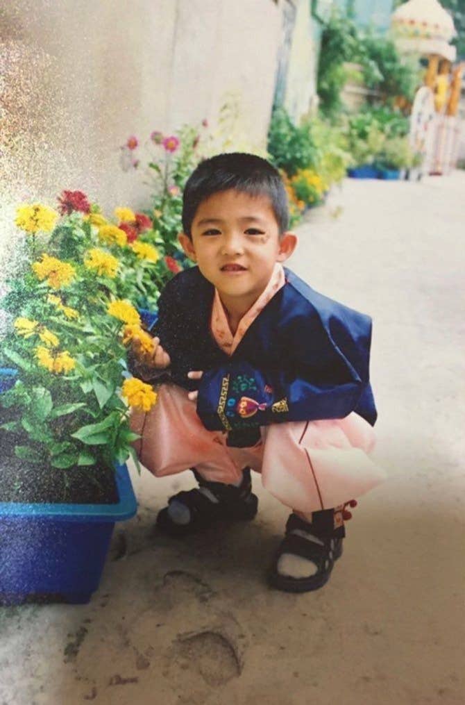 Seventeen Community Posts 최승철 생일축하한다 즐겁고 행복한 생일 보내세요 사랑해요~~ 승철이는 진짜