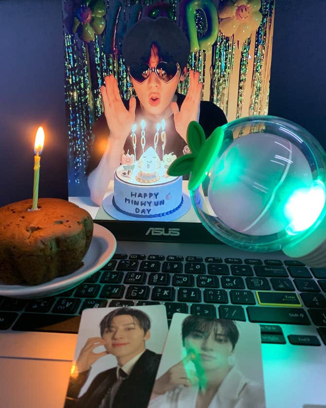 Hwang Min Hyun Community Posts 생일축하해요 민현이 🫧 이세상에서 태어나줘서 고맙고 내 인생에 들어와