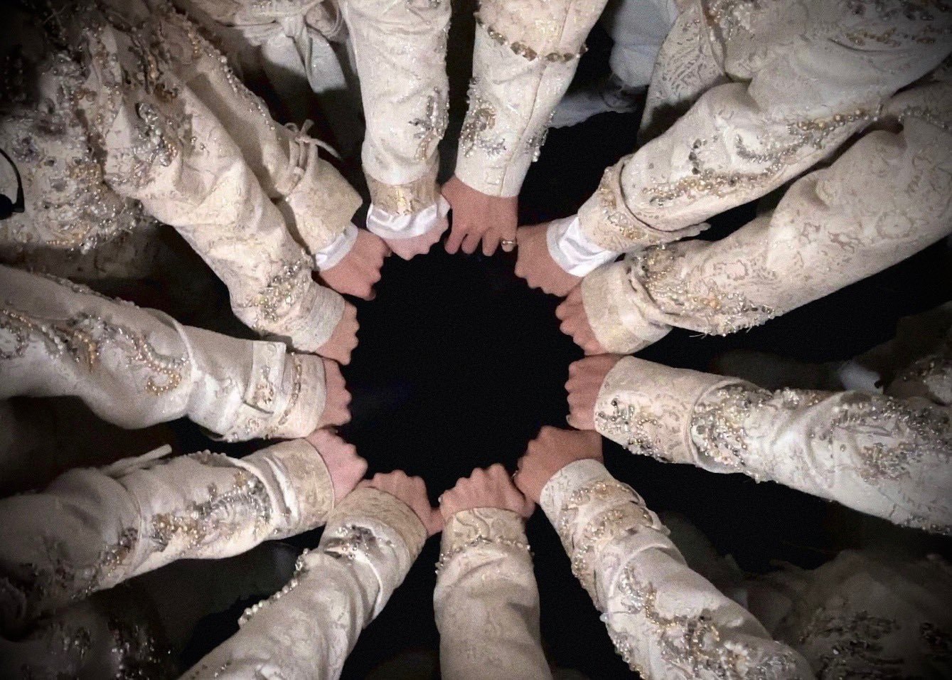 SEVENTEEN Community Posts - #happy_svt_3000days 세븐틴 3000일 축하해!🎉🎉 祝贺 ...