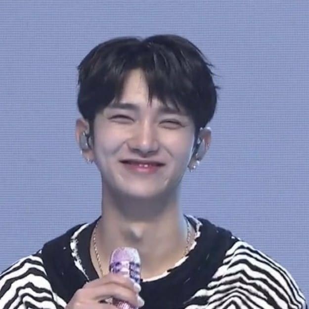 SEVENTEEN Community Posts - Joshua's smile forever Carat's flower ...