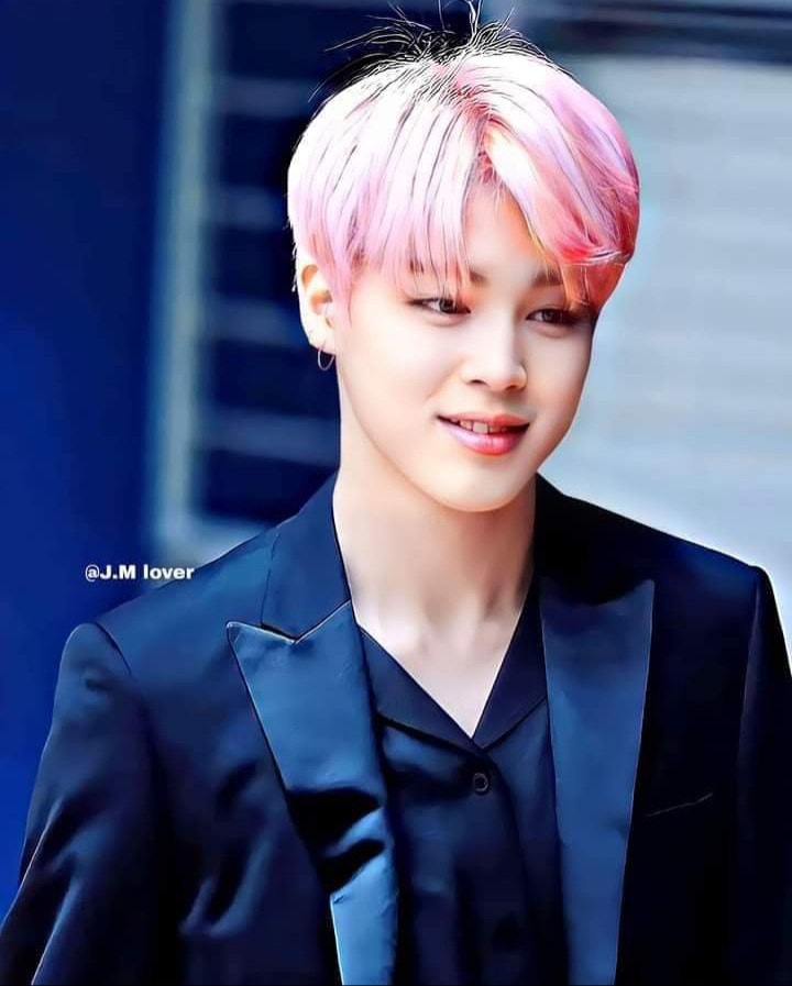 BTS 커뮤니티 포스트 - Cute and handsome boy