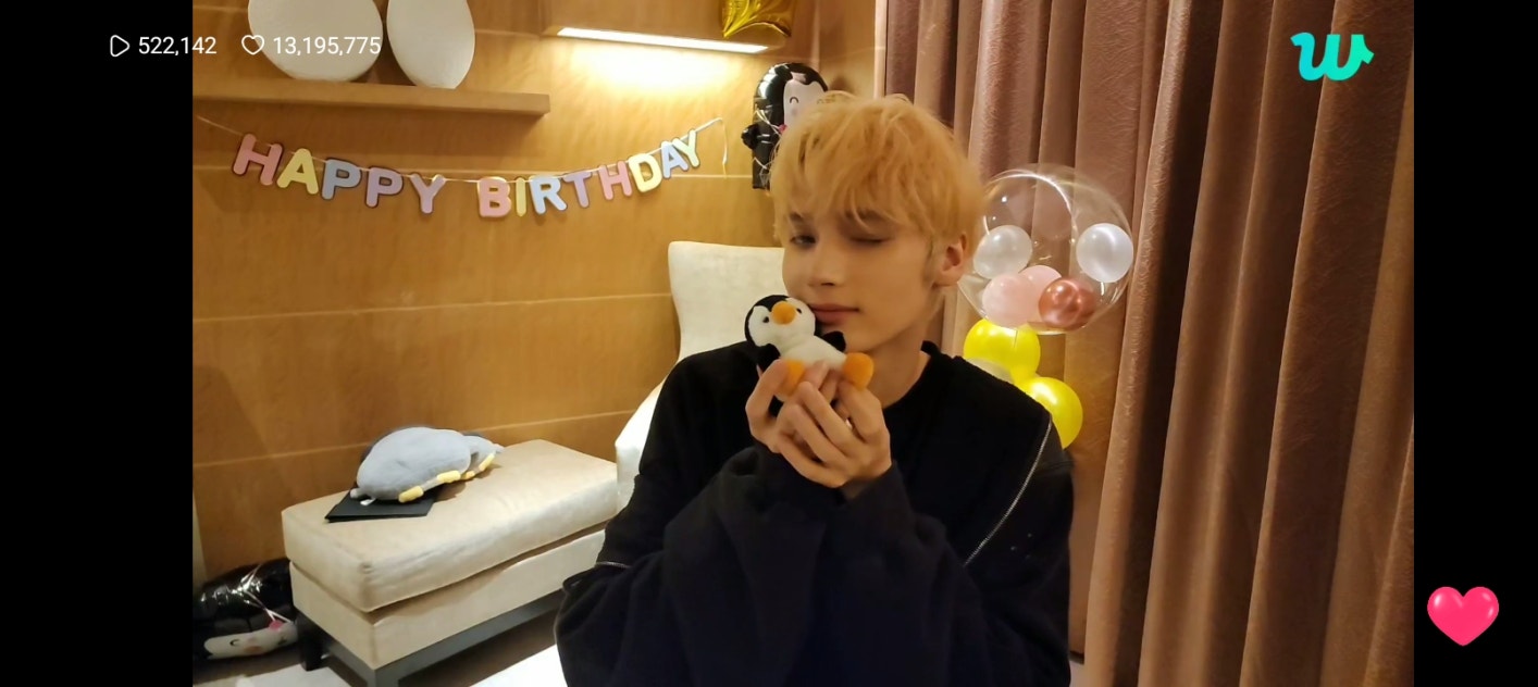 TOMORROW X TOGETHER Community Posts - OH NO THIS IS SO FUNNY -HAPPY ...