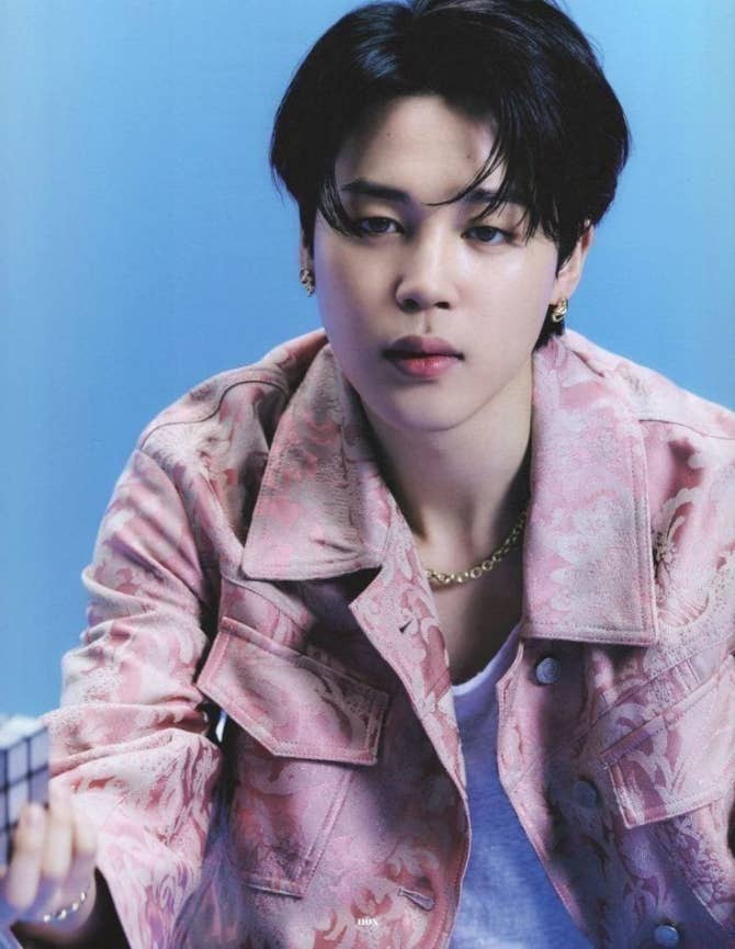 BTS Community Post - *COMO DIZ JK "JOVEM,, SELVAGEM, LIVRE", * Todo os membros tem esse lado ...