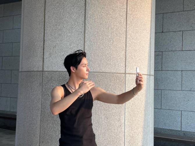 Atbo Community Posts 우리 매니저님이 잘 찍어주셨죠📸 Jeongseunghwan