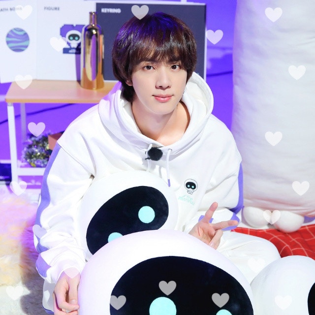 Bts 커뮤니티 포스트 💜🐹jinくん Time🐹💜遅刻 今日もjinくんがたまらなく大好き💕 寝るまでjinくんチャージ ️ って思っ