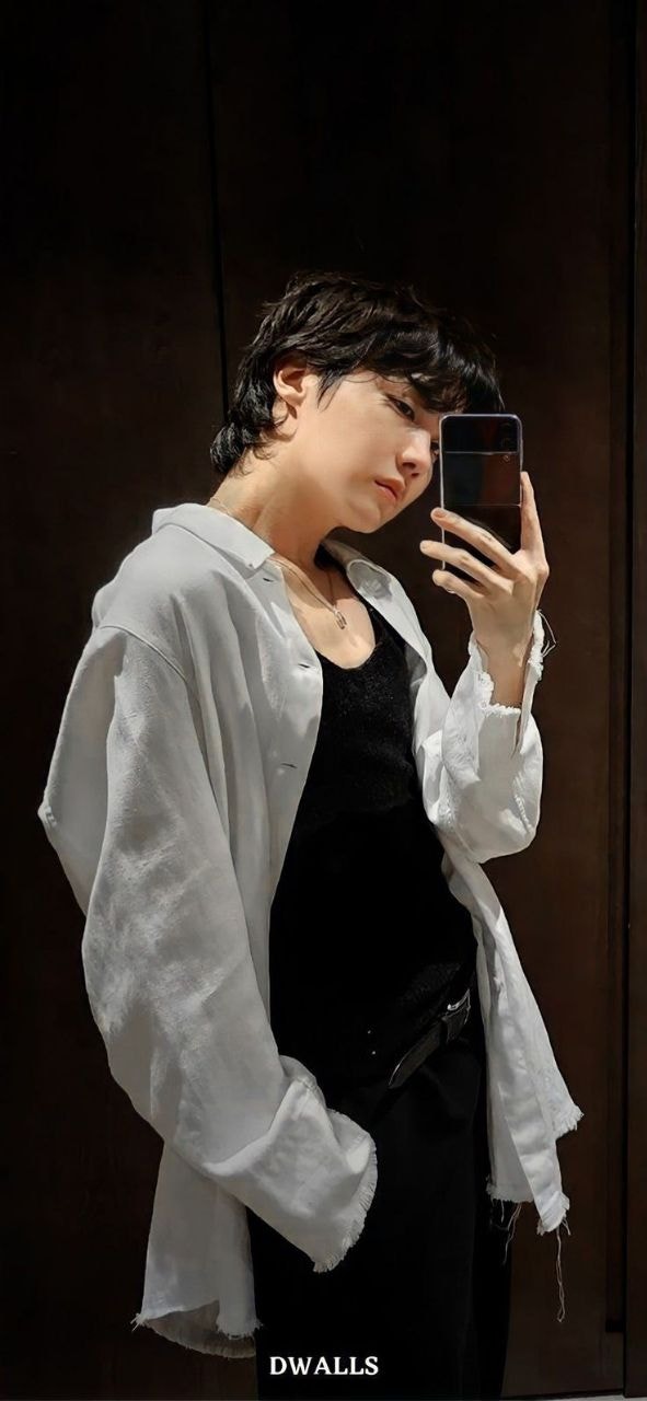 Bts Community Posts 제이홉 잘먹어🥹 몸조심하시길 바랍니다 아미는 423일 더 당신을 기다리고 있습니다
