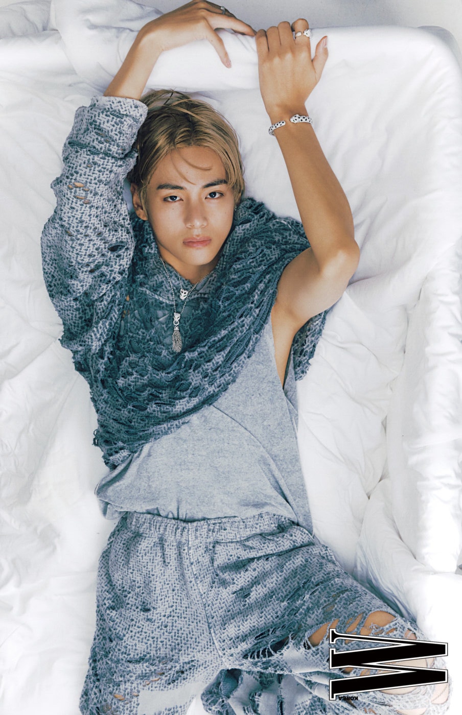 Bts Community Post Tov 태태가 같은 나라인 일본에 있는 것만으로도 너무 기뻐서 울 것 같아태태