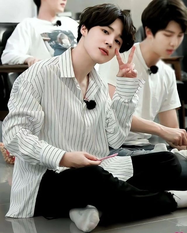 BTS Community Post - #Jiminsssii_iiiii 🌙🐥💜🫶👏👏👏👏👏👏 #Face